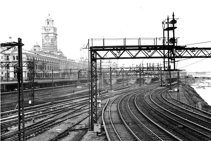 Our Station Flinders Street | Platforms & Trains + Flinders & Jolimont ...